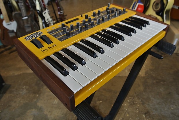 Dave Smith Instruments Mopho | Reverb