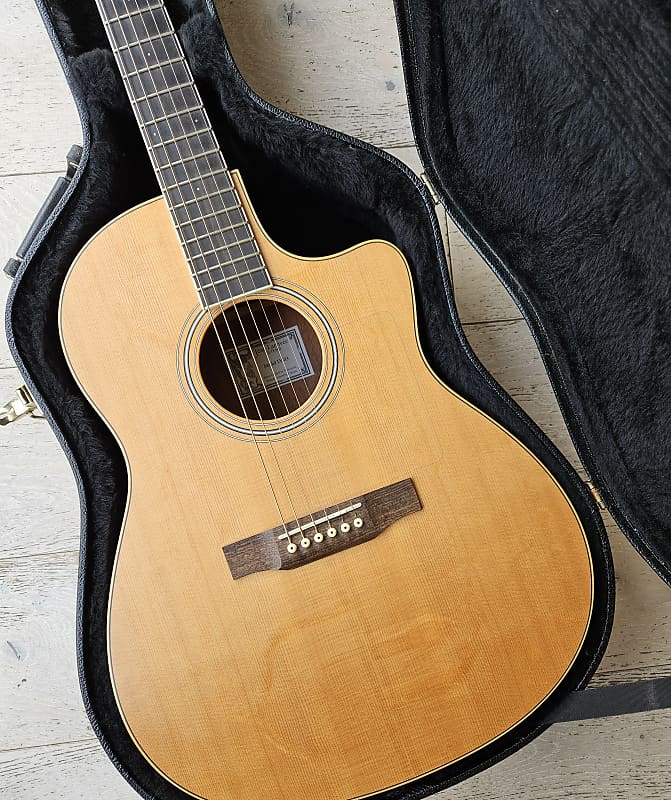 Larrivee LV-03 | Reverb UK