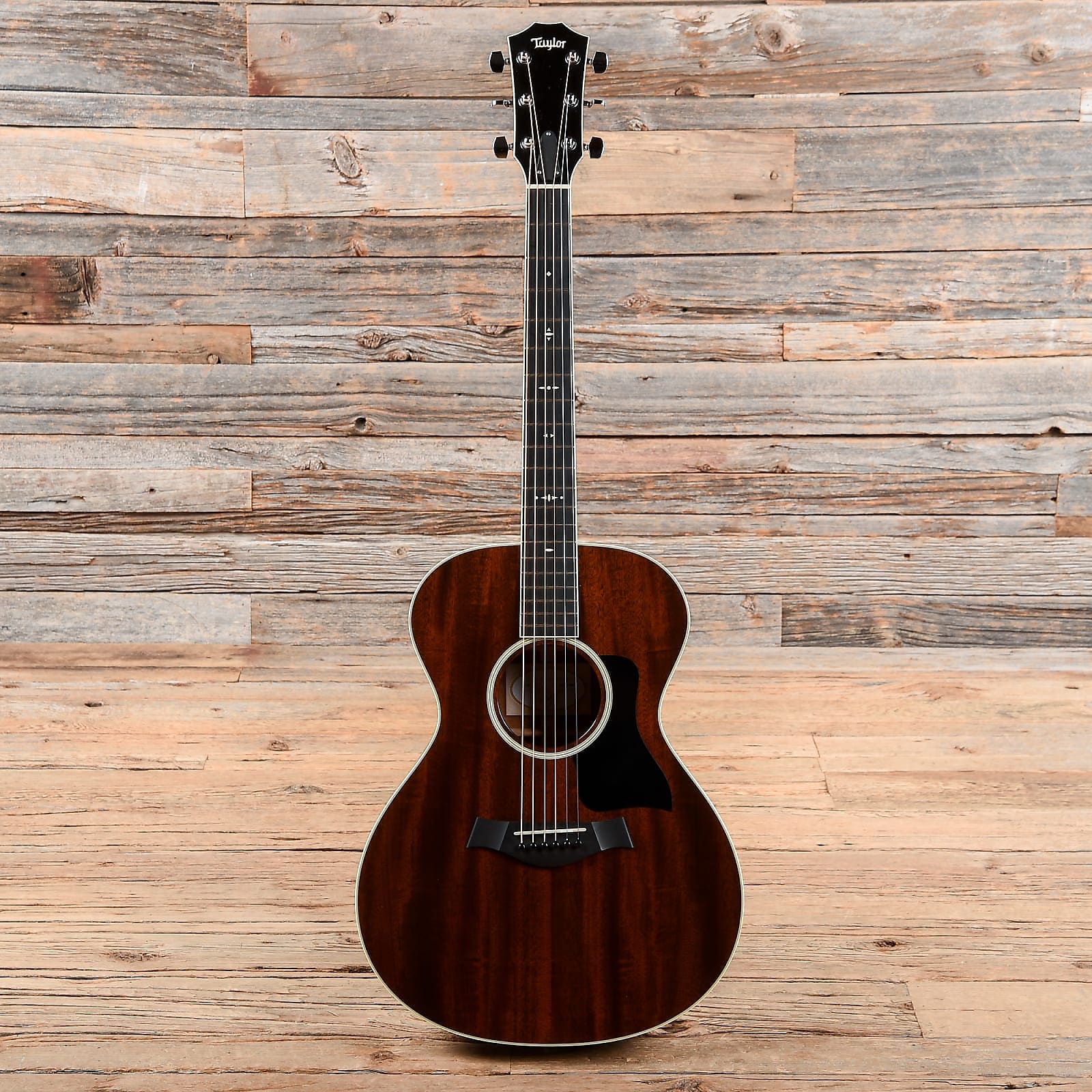 Taylor 522 | Reverb Canada