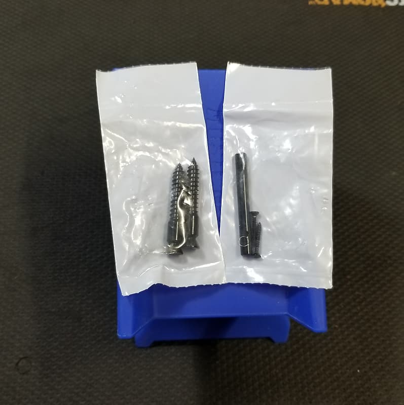 Original Floyd Rose Bridge Screws & String Retainer - Black | Reverb Original Floyd Rose Bridge Screws & String Retainer - Black | Reverb