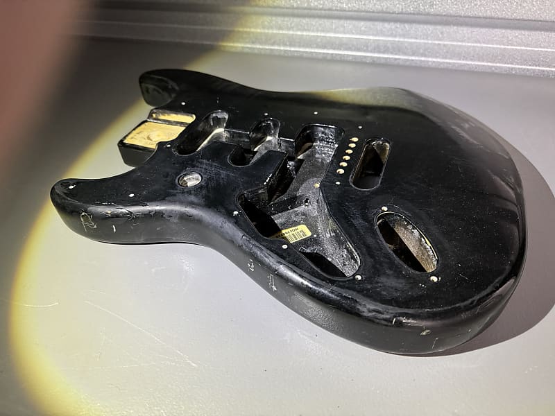 Strat body Left Handed, black - distressed 1990s / early | Reverb