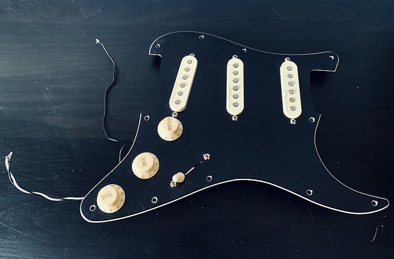 Fender Stratocaster Player Plus full loaded pickguard SSS | Reverb