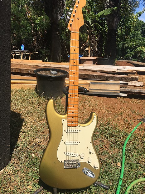 Fender Stratocaster AVRI 57 ri 1999 Aztec Gold | Reverb UK