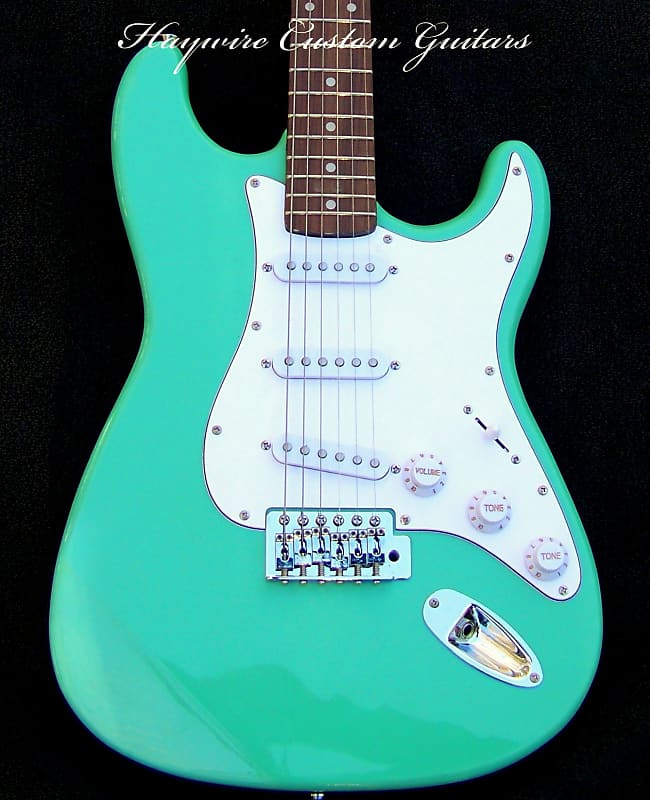 Beautiful X-Light 6.2lb. Surf Green Strat-Custom 21 fret | Reverb