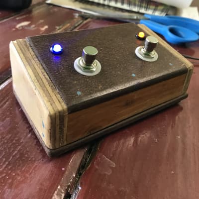 Dual loop True Bypass Looper. Effect Switcher. | Reverb Australia