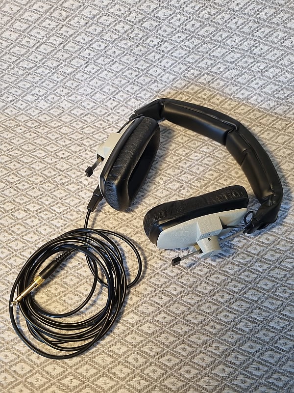 Beyerdynamic DT 100 400 ohm headphones | Reverb