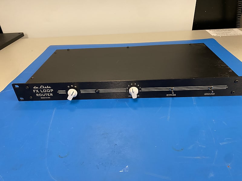 deLisle Fx Loop Router (or Preamp Switcher) | Reverb
