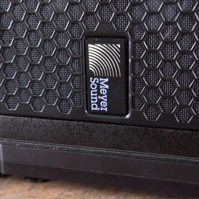 Meyer Sound M1D Powered Line-Array Loudspeaker (PAIR) | Reverb France