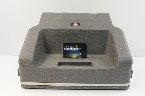 SKB PS-100 Powered Pedal Board w/ Rack Mount Space | Reverb