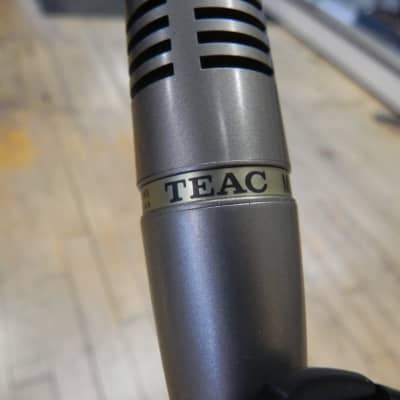 TEAC MC-10 Microphone | Reverb