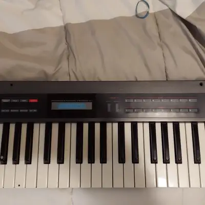 Roland Alpha Juno 1 (Synthplus 10) + Retroaktiv MPG-50 | Reverb