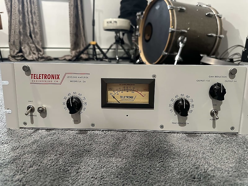 Analog Vibes LA-2A Clone Point to Point LA2A | Reverb