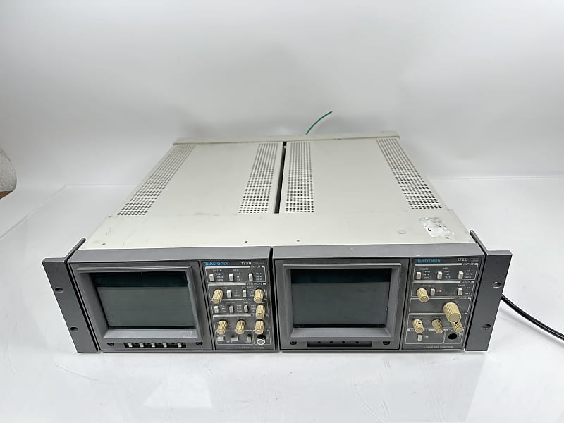Tektronix 1720 Sch Vectorscope Monitor And Tektronix 1730 Reverb
