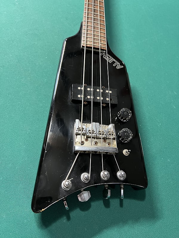 Hondo Alien Headless Bass | Reverb