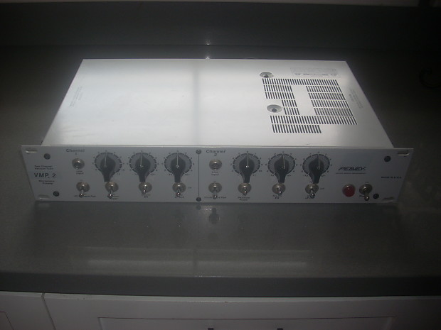 Peavey VMP 2 dual valve tube preamp w New Tubes Made in USA | Reverb