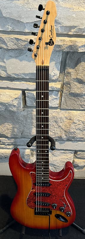 Strings and Things Custom Stratocaster | Reverb