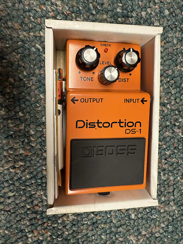 Boss DS-1 Distortion (Silver Label) 1994 - Present - Orange | Reverb