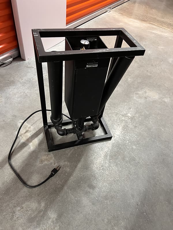 Artistry In Motion Big shot 2 Confetti/Streamer launchers | Reverb