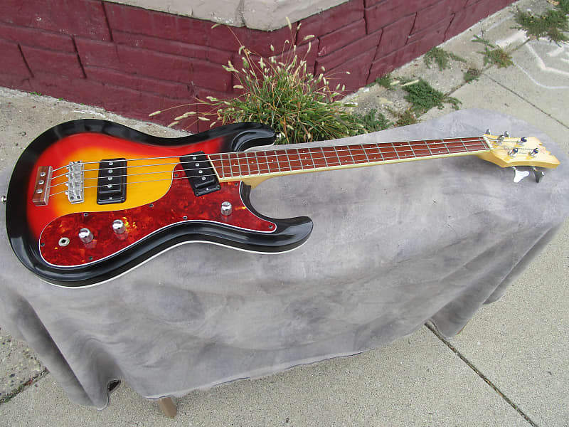 Bray Maury Rick Mosrite style Custom Build Short Scale Bass | Reverb