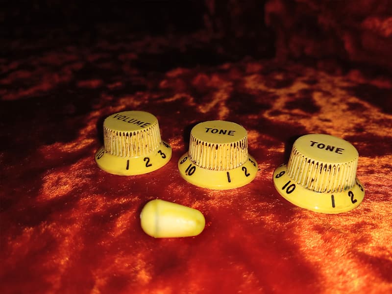 Fender Custom Shop '62 Relic Stratocaster Volume Tone Knobs & | Reverb