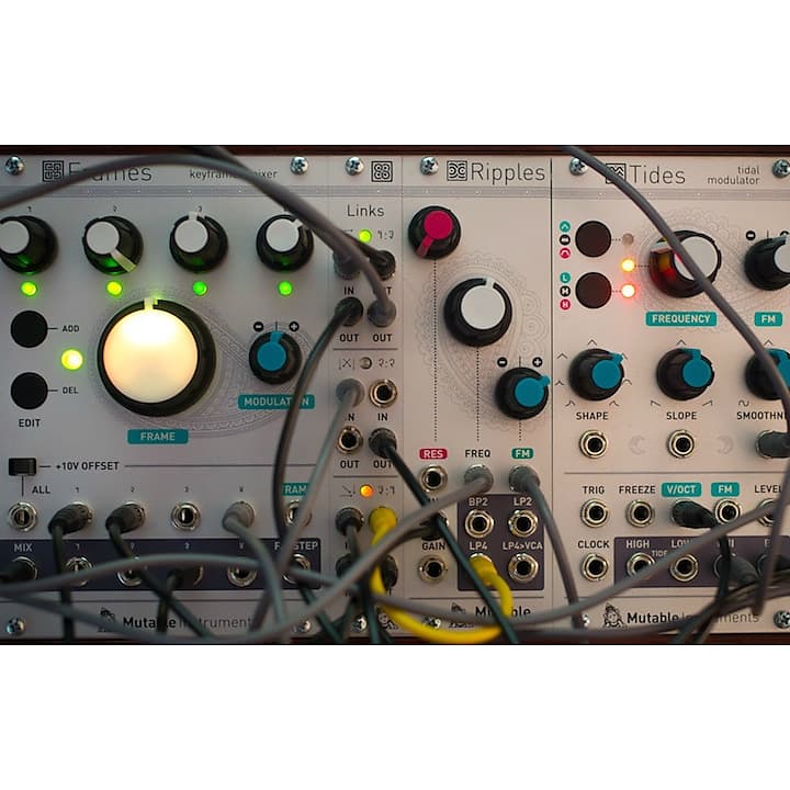 Mutable Instruments Links Eurorack Mult/Mixer Module | Reverb