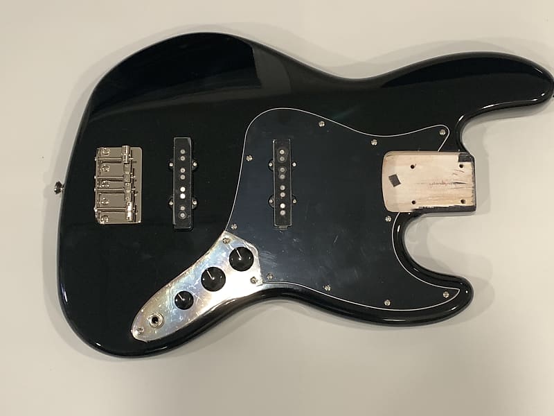 Squier® Classic Vibe '70s Jazz Bass – Black - Loaded Body | Reverb