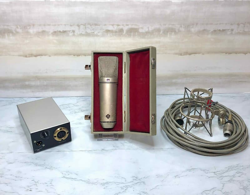 Neumann M269 | Reverb