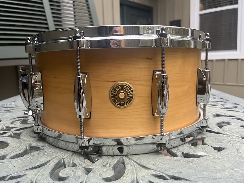 Gretsch USA Custom Solid Shell Maple 6.5x14 Snare Drum | Reverb