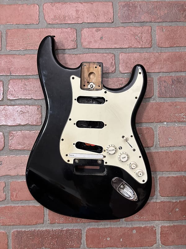 Fender American Strat Roland VG Body | Reverb