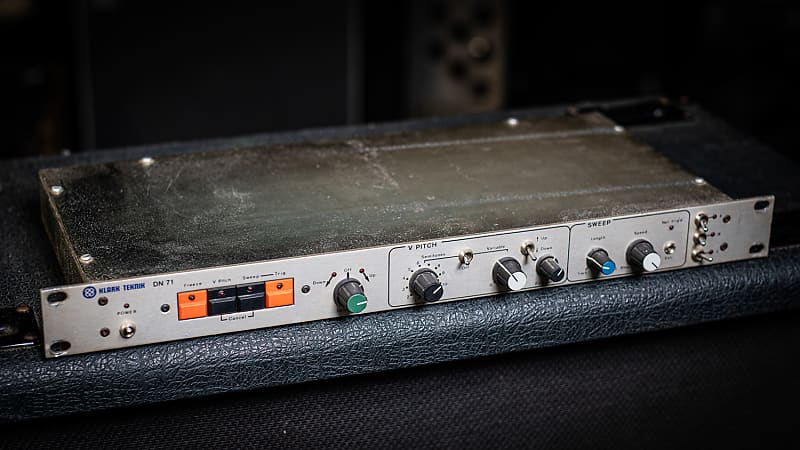 Klark Teknik DN71 Delay Rack mount Unit 1980s - Silver | Reverb