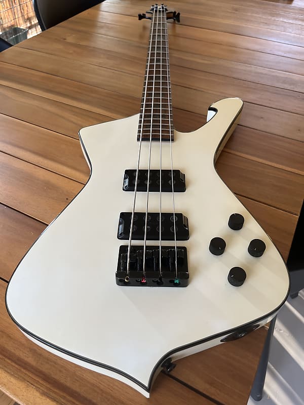 Ibanez ICB300-BK Standard Iceman Bass 1994 - 1996 | Reverb Deutschland