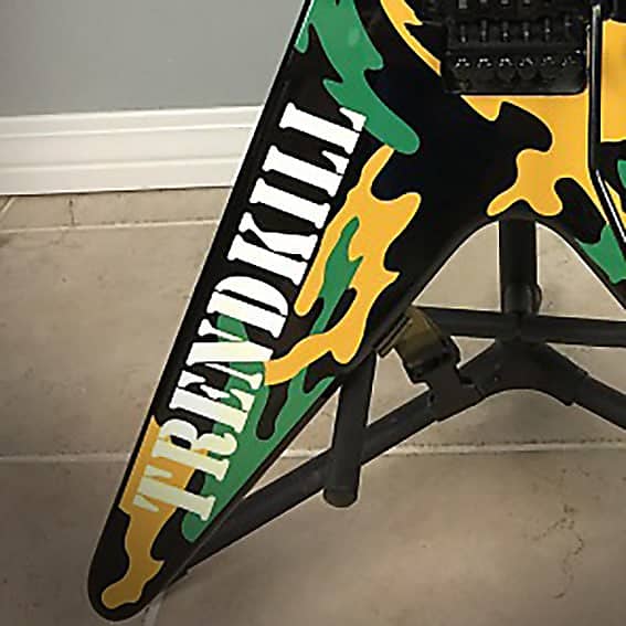 Guitar stickers TRENDKILL,Roswell, Camo Alien Skull model | Reverb