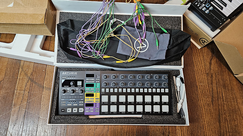 Arturia Beatstep pro + Keystep 37 BLACK | Reverb