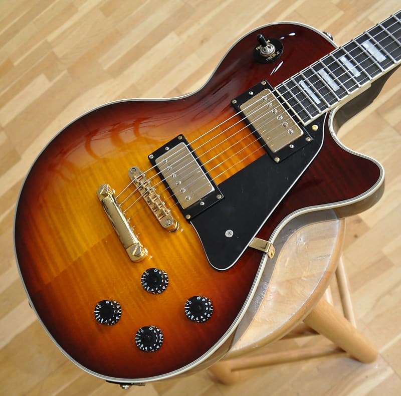 CUSTOM 77 CS4 London's Burning Tobacco Sunburst / 2015 | Reverb Canada