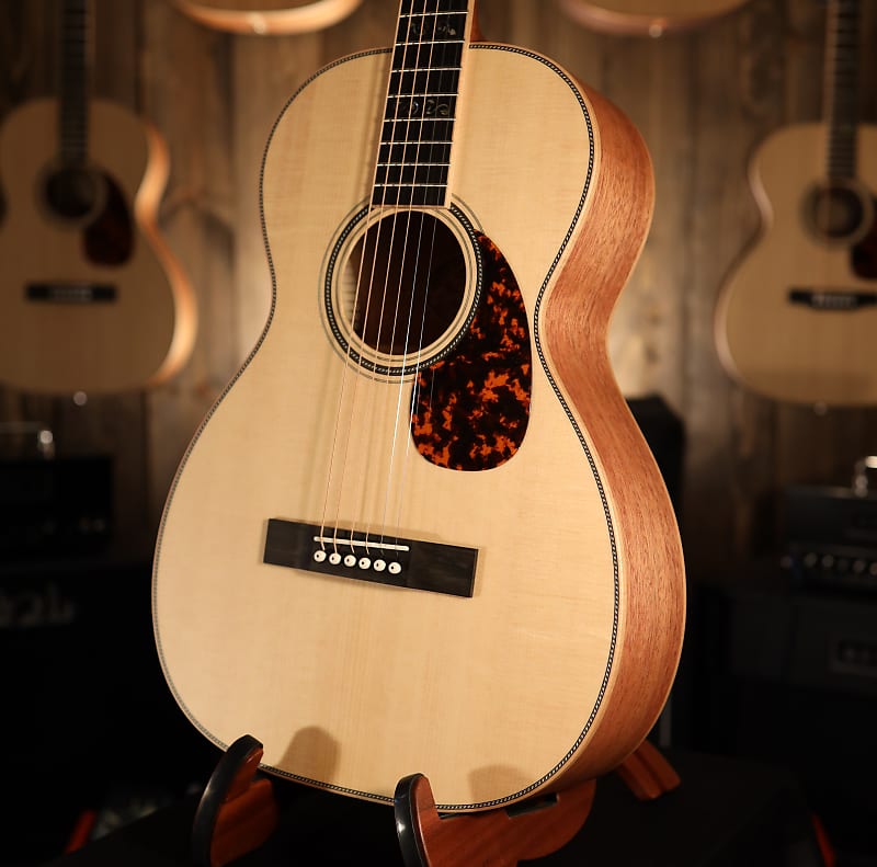 Larrivee Legacy Series 00-40 Mahogany With Deluxe Vine Inlay | Reverb