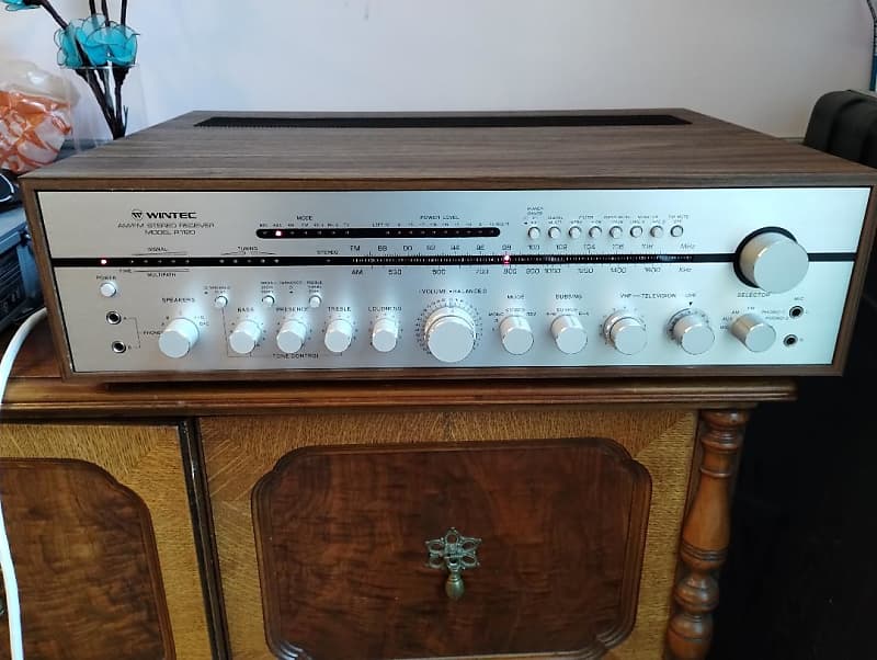 Wintec R1120 receiver in excellent condition - 1980's | Reverb