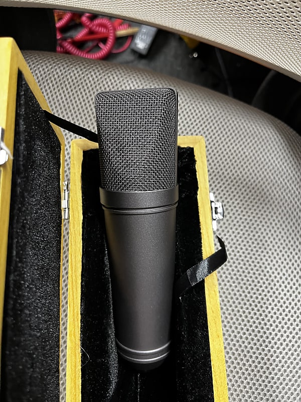 Beesneez tube Bu67 Large Diaphragm Condenser Microphone - u67 | Reverb