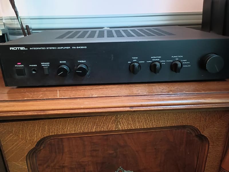 Rotel RA840BX3 stereo integrated amplifier in very good | Reverb