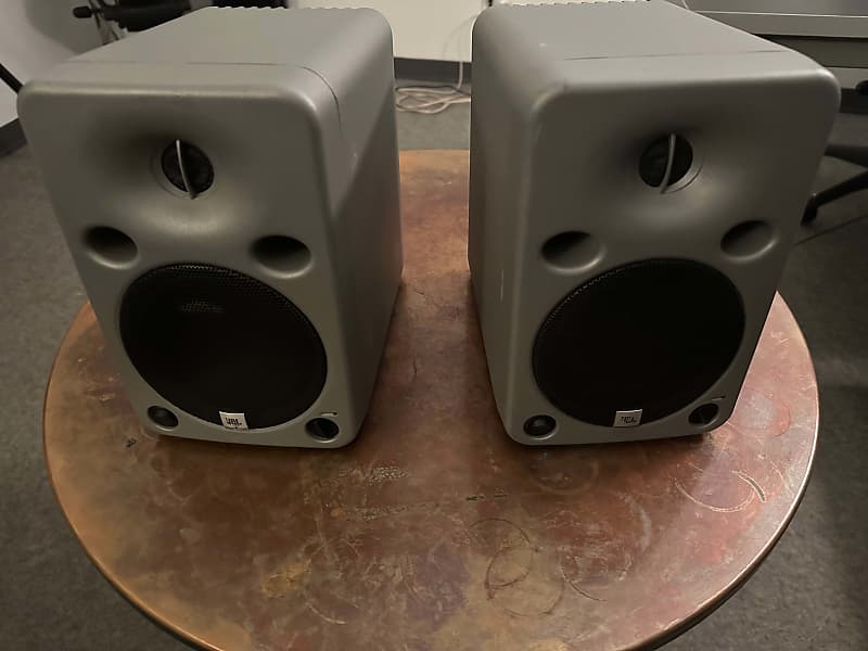 JBL LSR25P Linear Spatial Reference Bi-amplified Studio | Reverb