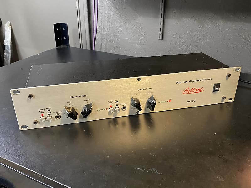 Bellari/Rolls RP220 Dual Vacuum Tube Microphone Preamplifier | Reverb