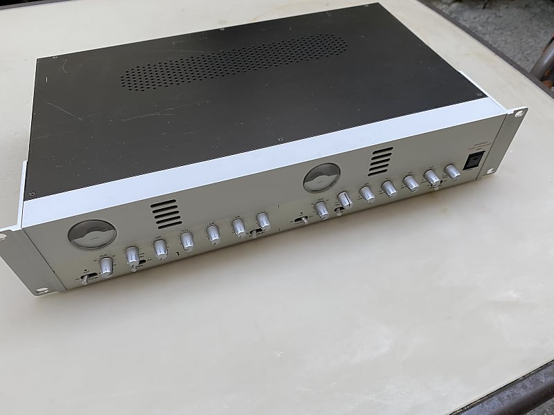 Phonic T8100 - VOCAL TUBE SIGNAL PROCESSOR MAX | Reverb