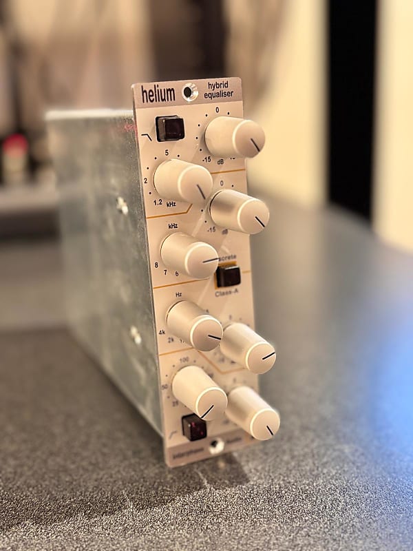 Interphase Audio - Helium 4-band Hybrid Equaliser (Silver | Reverb UK