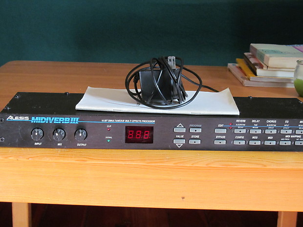 Alesis Midiverb III Rackmountable Multi-Effects Processor | Reverb