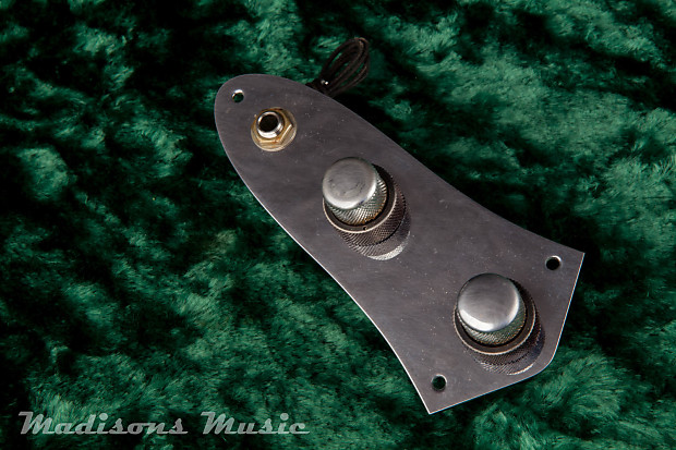 '60-'61 RELIC Jazz Bass "STACK KNOB" Control Plate. | Reverb UK