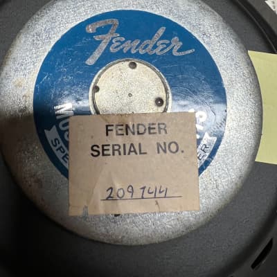 Fender 12 inch at 8 ohms 1967 | Reverb Canada