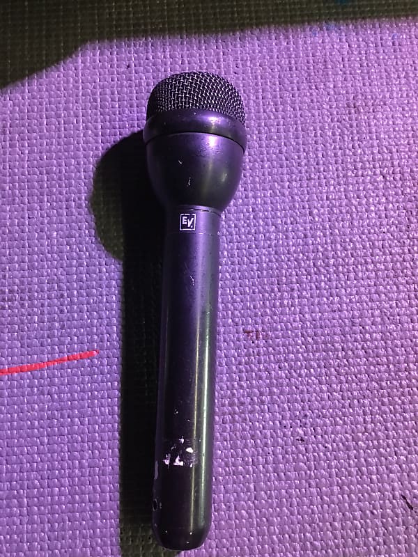 EV MICROPHONE RE50B | Reverb