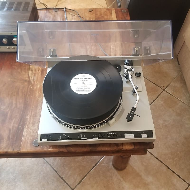 Technics SL-235 1980's Silver Stacking Spindle Stanton 680EE | Reverb