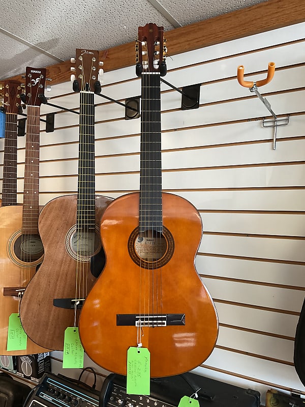 Yamaha G235 | Reverb