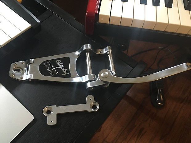 Bigsby B7 with Vibramate | Reverb