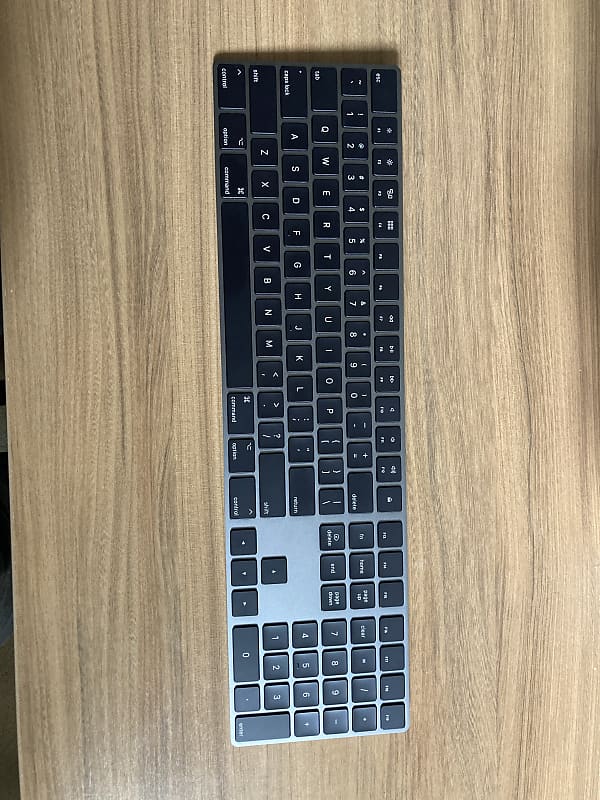 Apple Magic’s Keyboard with Numeric Keypad Space Gray | Reverb